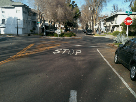 Roundabouts and traffic circles – Getting Around Sacramento