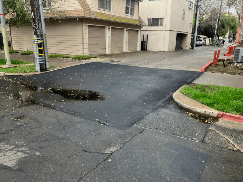 sidewalks across alleys – Getting Around Sacramento